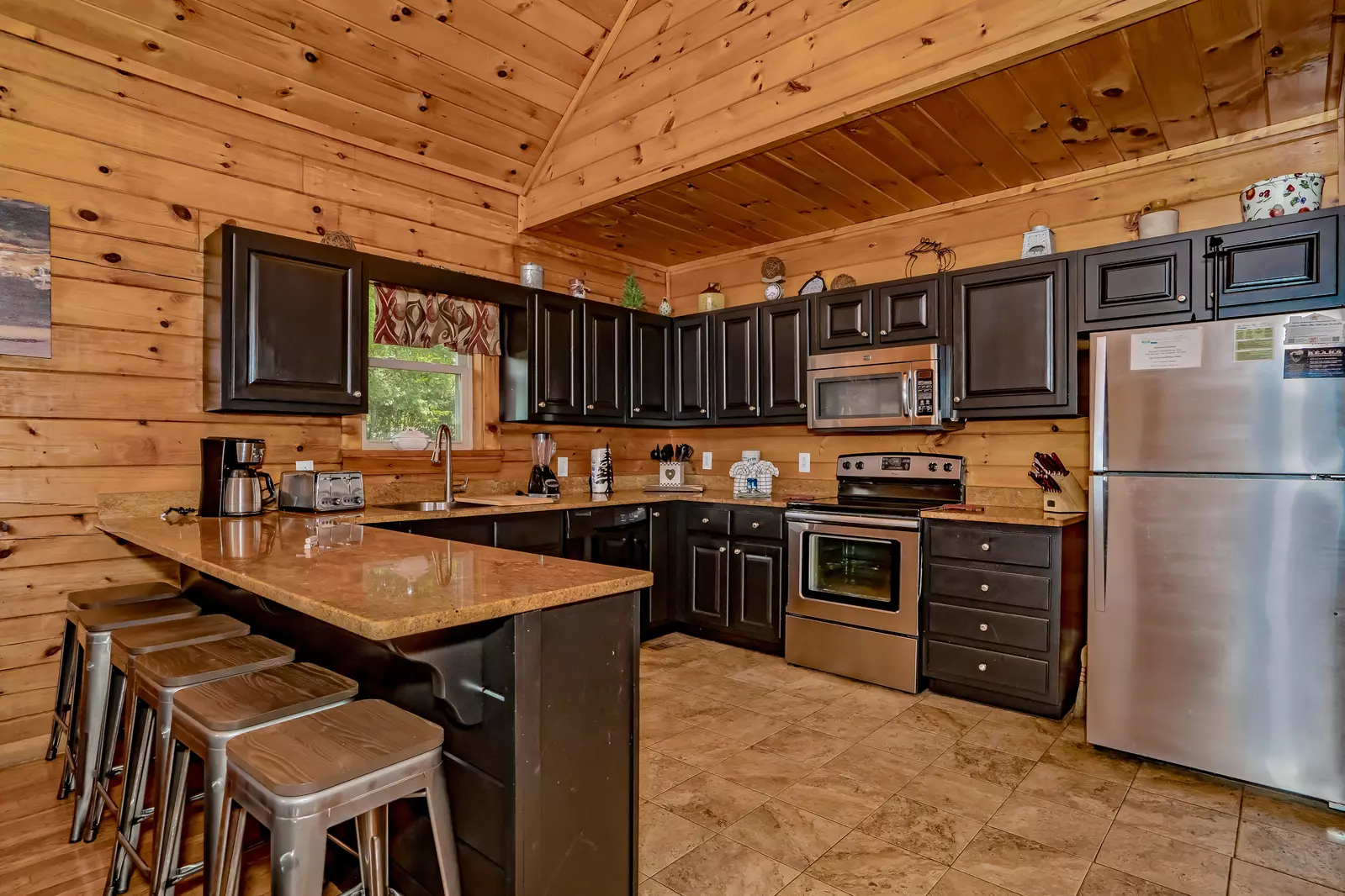 7th Heaven - 7 Bedroom Sevierville Cabin Rental