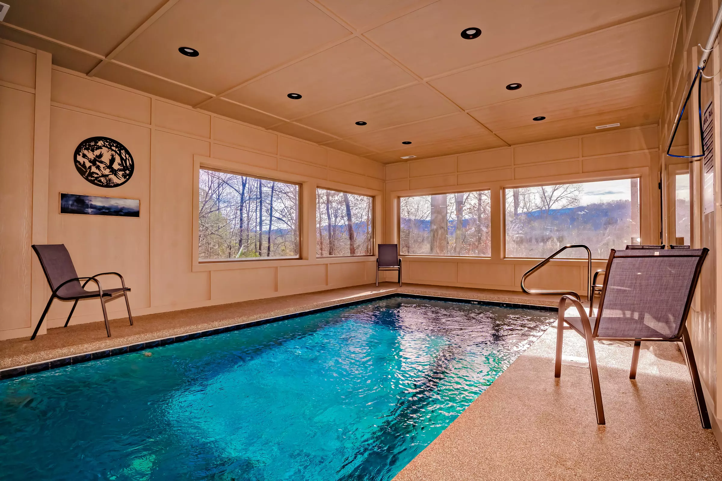 Serenity Splash Lodge - 5 Bedroom Sevierville Cabin Rental