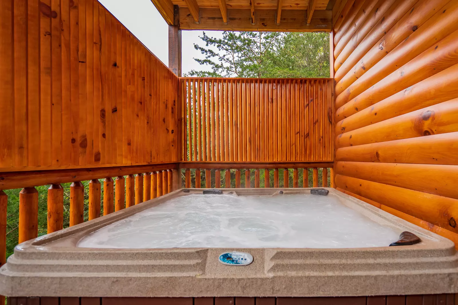 Splash Happy - 2 Bedroom Sevierville Cabin Rental