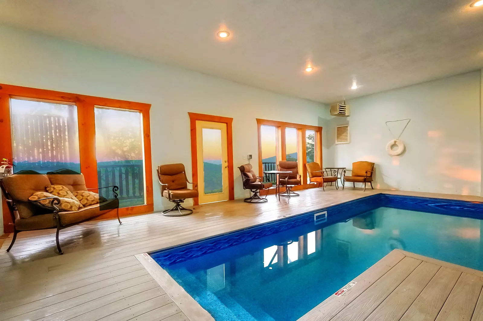 Sunset View Lodge - 9 Bedroom Sevierville Cabin Rental