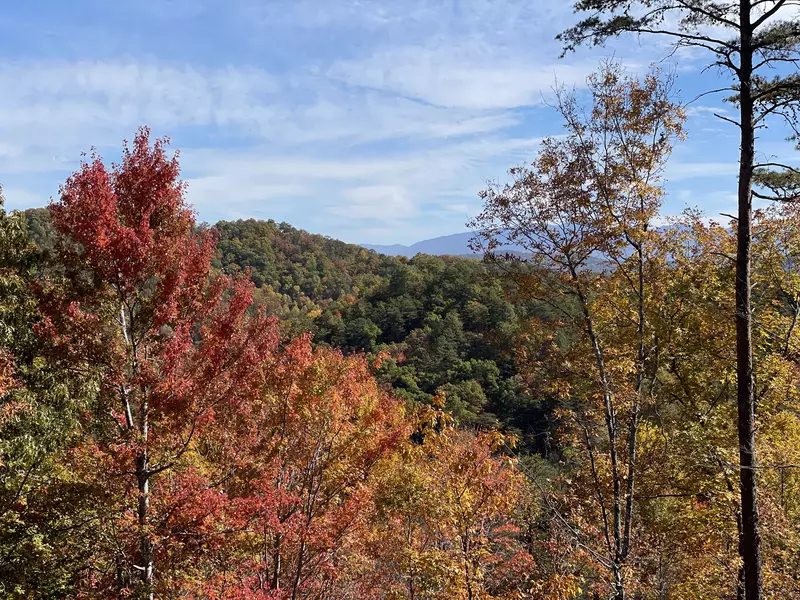 Western Ridge Lodge - 5 Bedroom Sevierville Cabin Rental