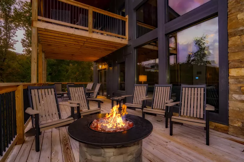 Gatlinburg Starry Night - 4 Bedroom Gatlinburg Cabin Rental