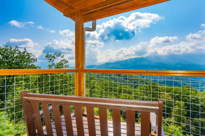 Amazing View Lodge - 8 Bedroom Gatlinburg Cabin Rental