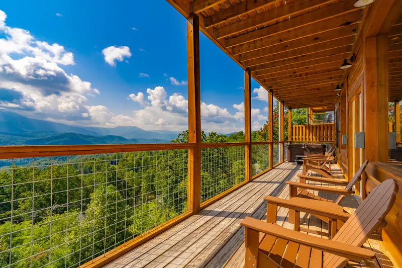 Amazing View Lodge - 8 Bedroom Gatlinburg Cabin Rental