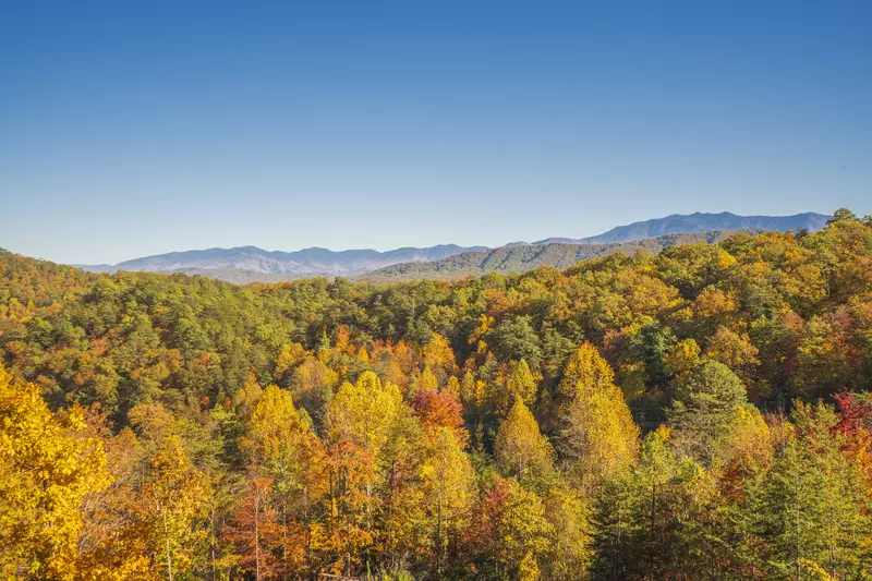 Western Ridge Lodge - 5 Bedroom Sevierville Cabin Rental