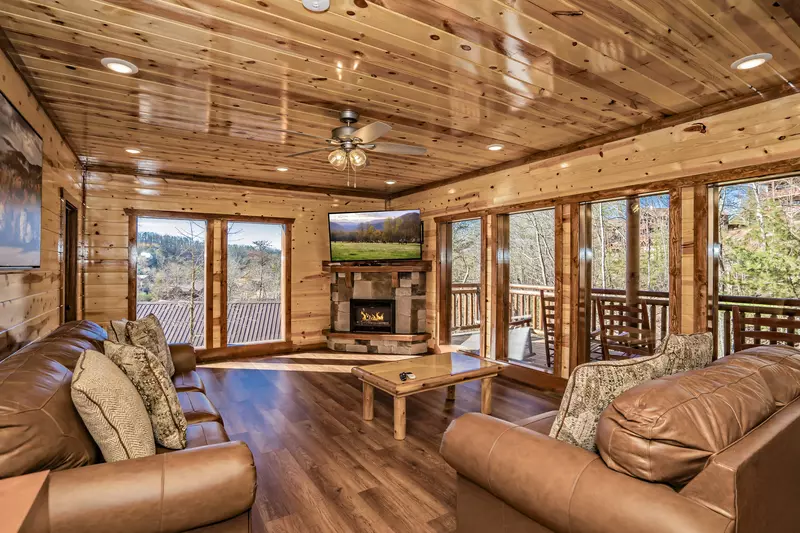 Gatlinburg and Pigeon Forge Cabin Specials