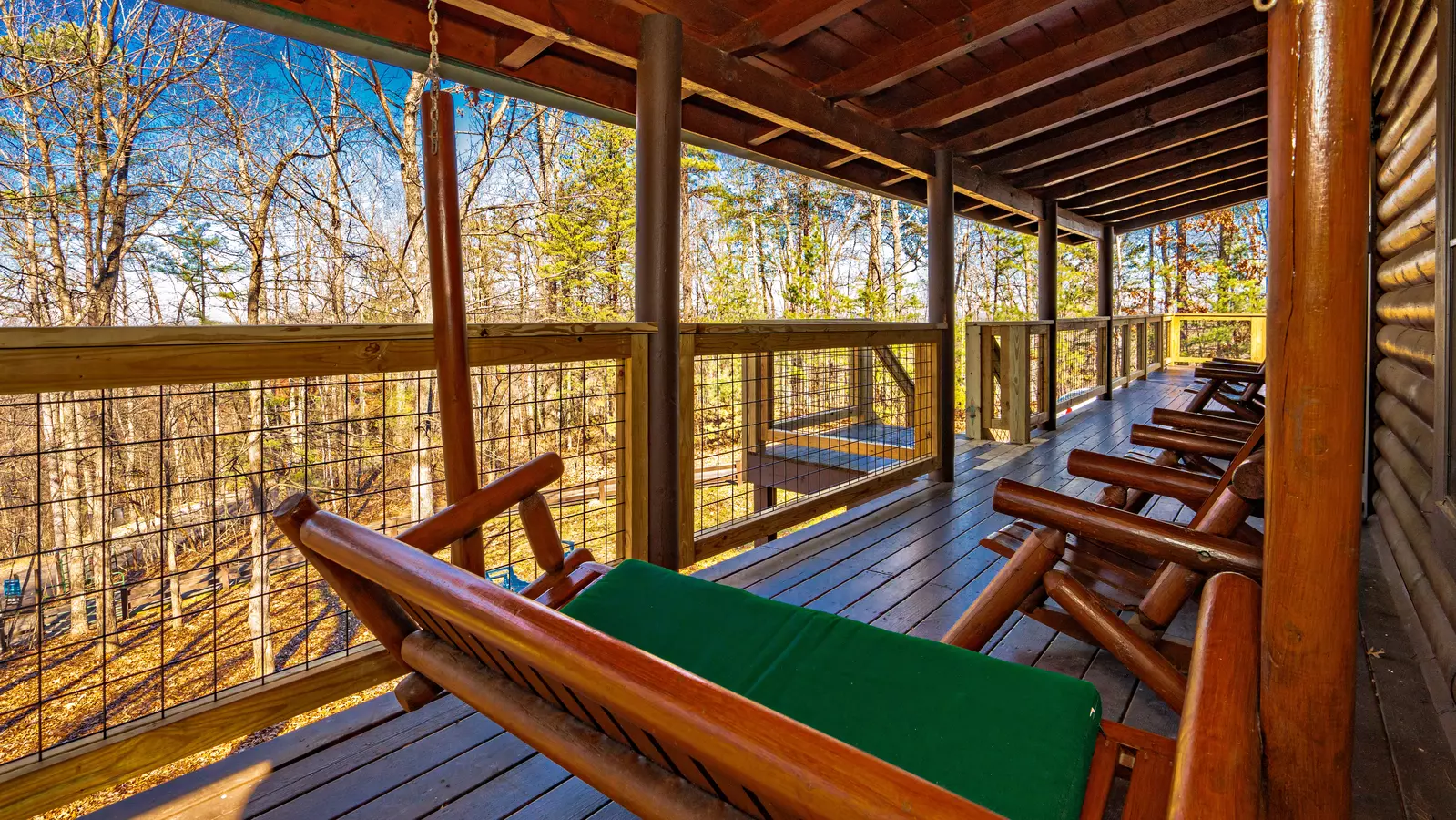 Scenic Hideaway - 4 Bedroom Sevierville Cabin Rental