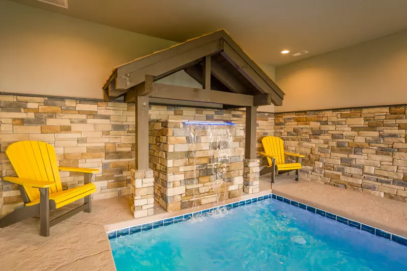 Cliffside Scenic Splendor - 4 Bedroom Sevierville Cabin Rental