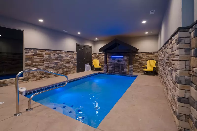 Cliffside Scenic Splendor - 4 Bedroom Sevierville Cabin Rental