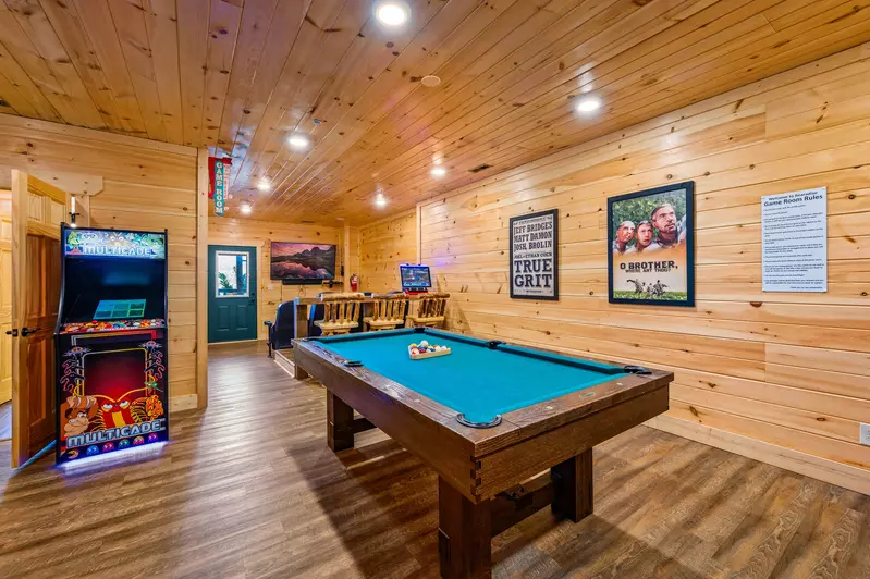 Gatlinburg Views Lodge - 5 Bedroom Gatlinburg Cabin Rental