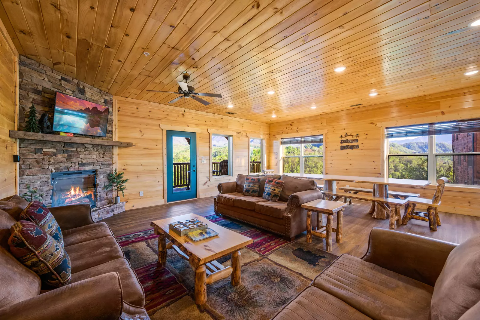 Gatlinburg Views Lodge - 5 Bedroom Gatlinburg Cabin Rental