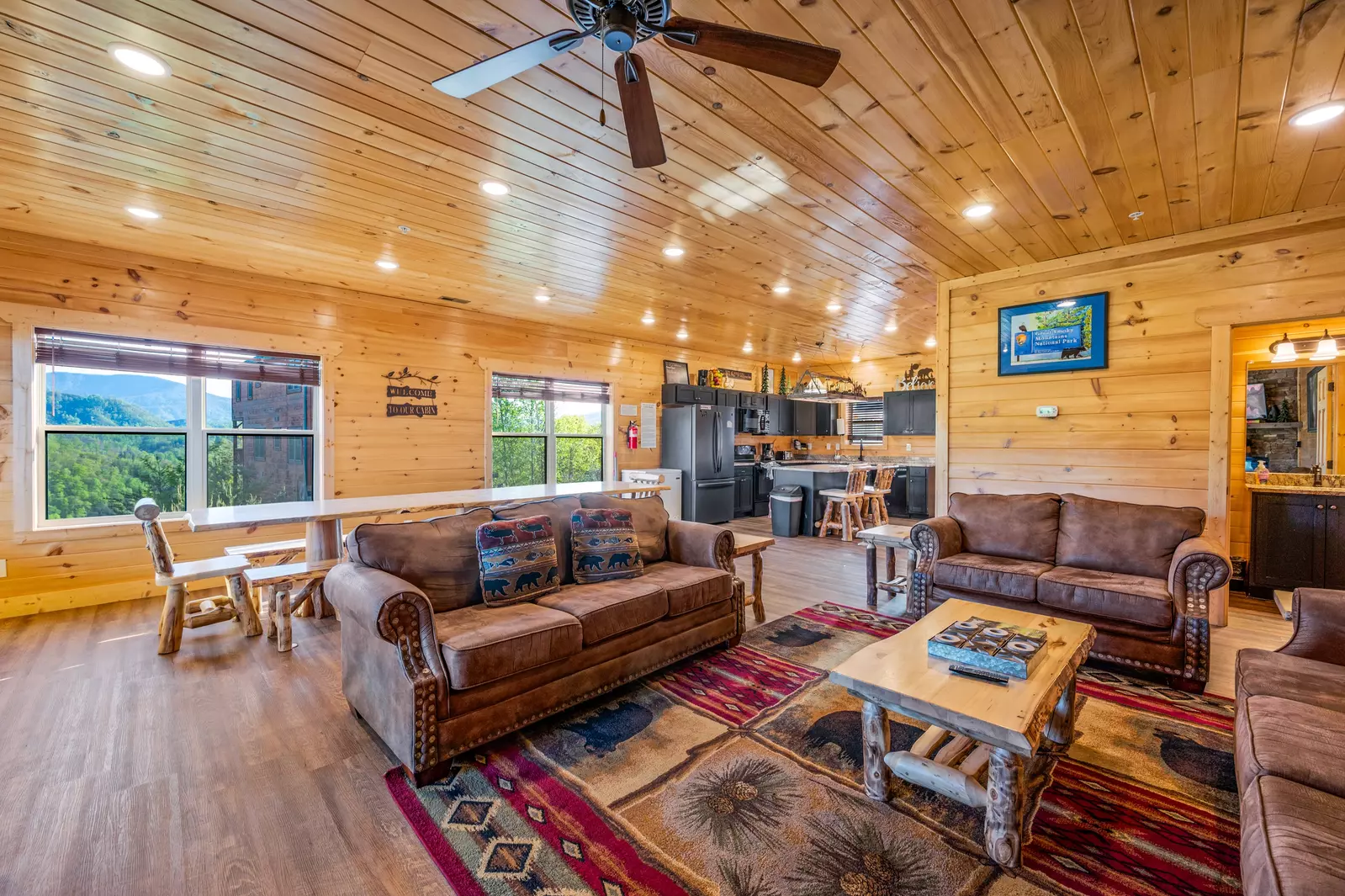 Gatlinburg Views Lodge - 5 Bedroom Gatlinburg Cabin Rental