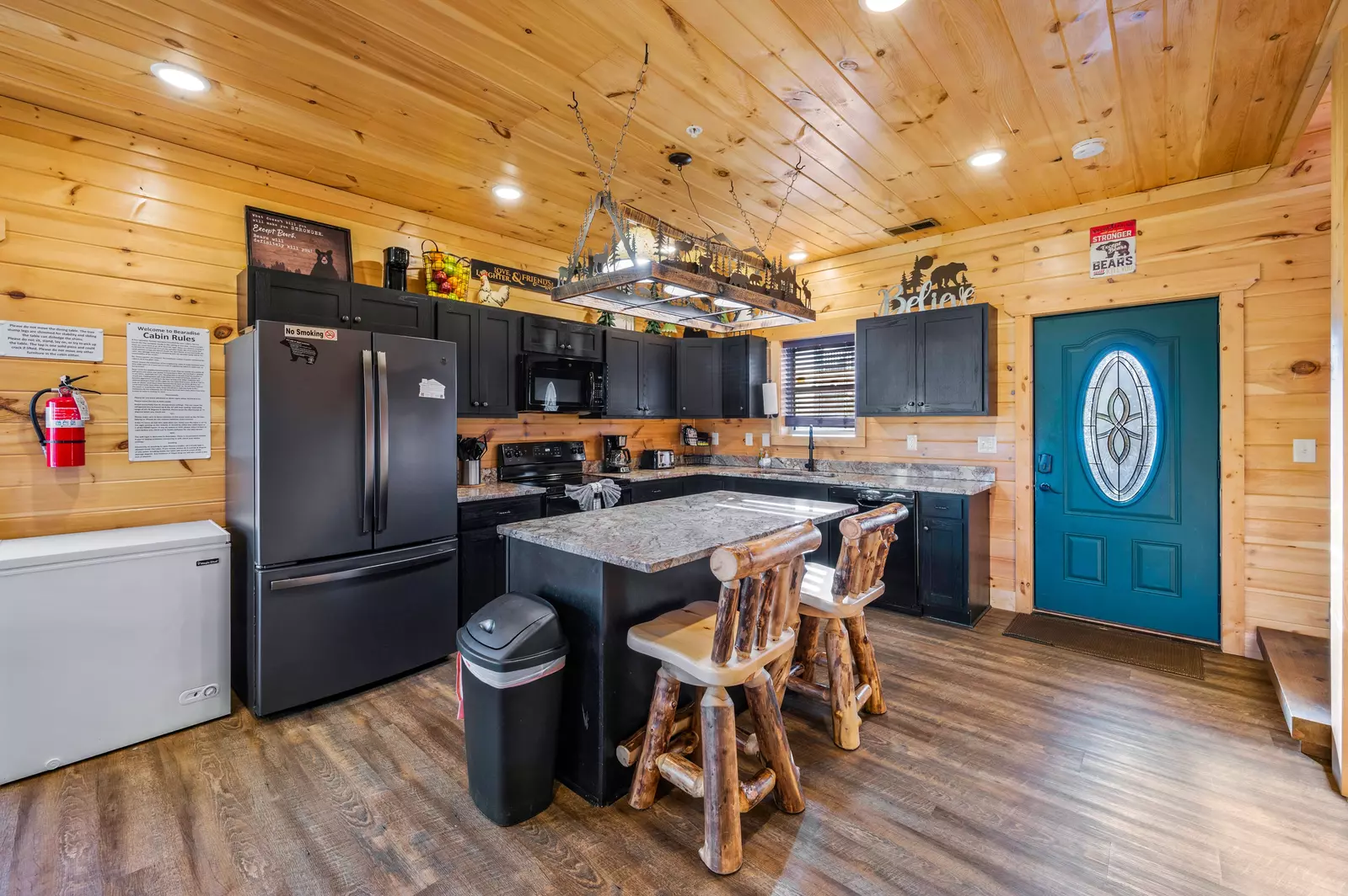 Gatlinburg Views Lodge - 5 Bedroom Gatlinburg Cabin Rental
