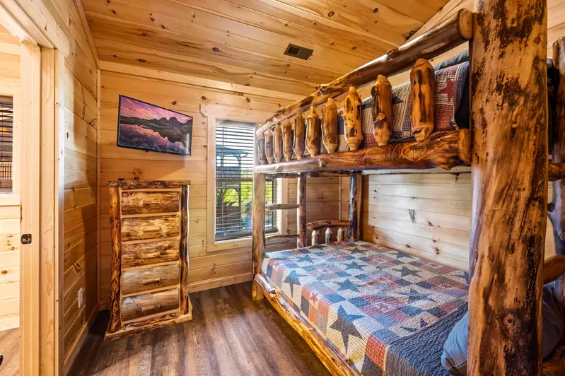 Gatlinburg Views Lodge - 5 Bedroom Gatlinburg Cabin Rental