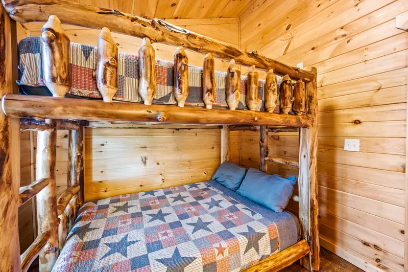 Gatlinburg Views Lodge - 5 Bedroom Gatlinburg Cabin Rental