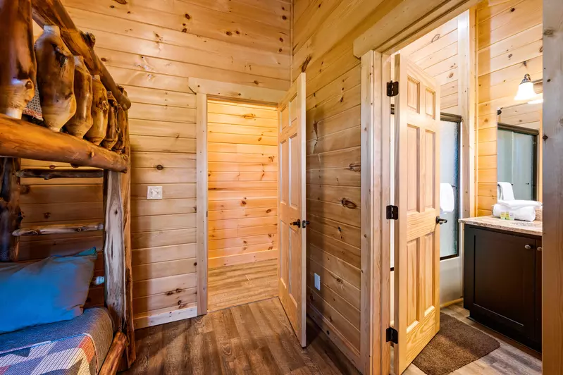 Gatlinburg Views Lodge - 5 Bedroom Gatlinburg Cabin Rental