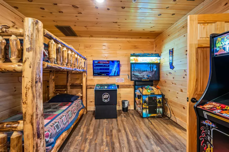 Gatlinburg Views Lodge - 5 Bedroom Gatlinburg Cabin Rental