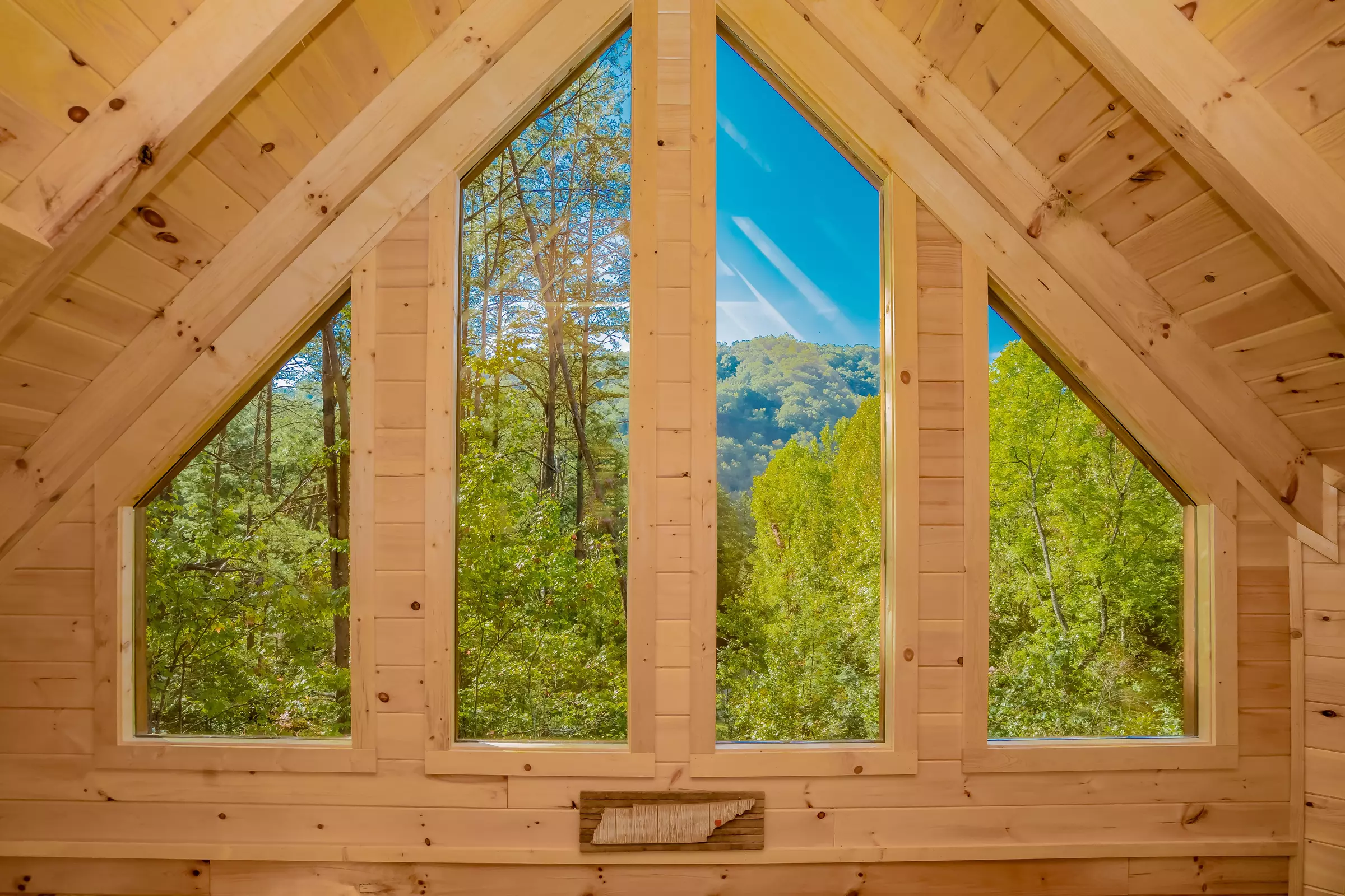 Sugar Mountain Retreat - 3 Bedroom Pigeon Forge Cabin Rental