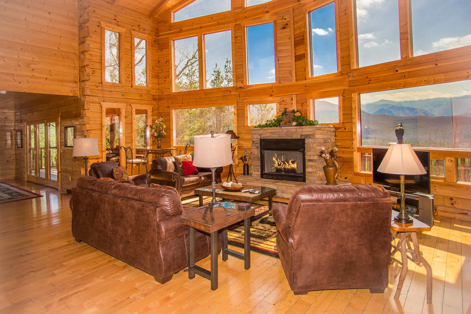 Linger Lodge - 4 Bedroom Gatlinburg Cabin Rental