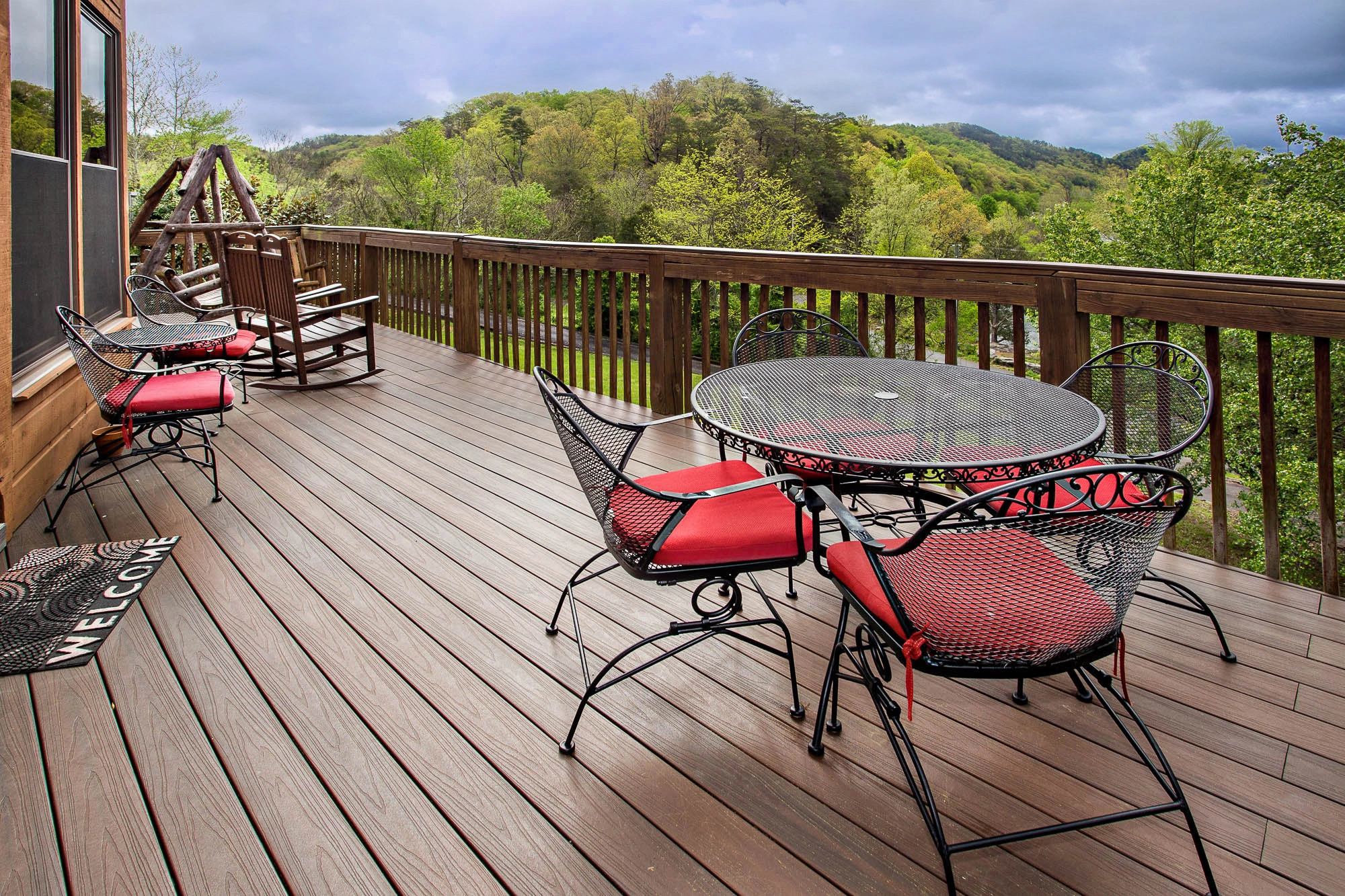 River View - 3 Bedroom Sevierville Cabin Rental