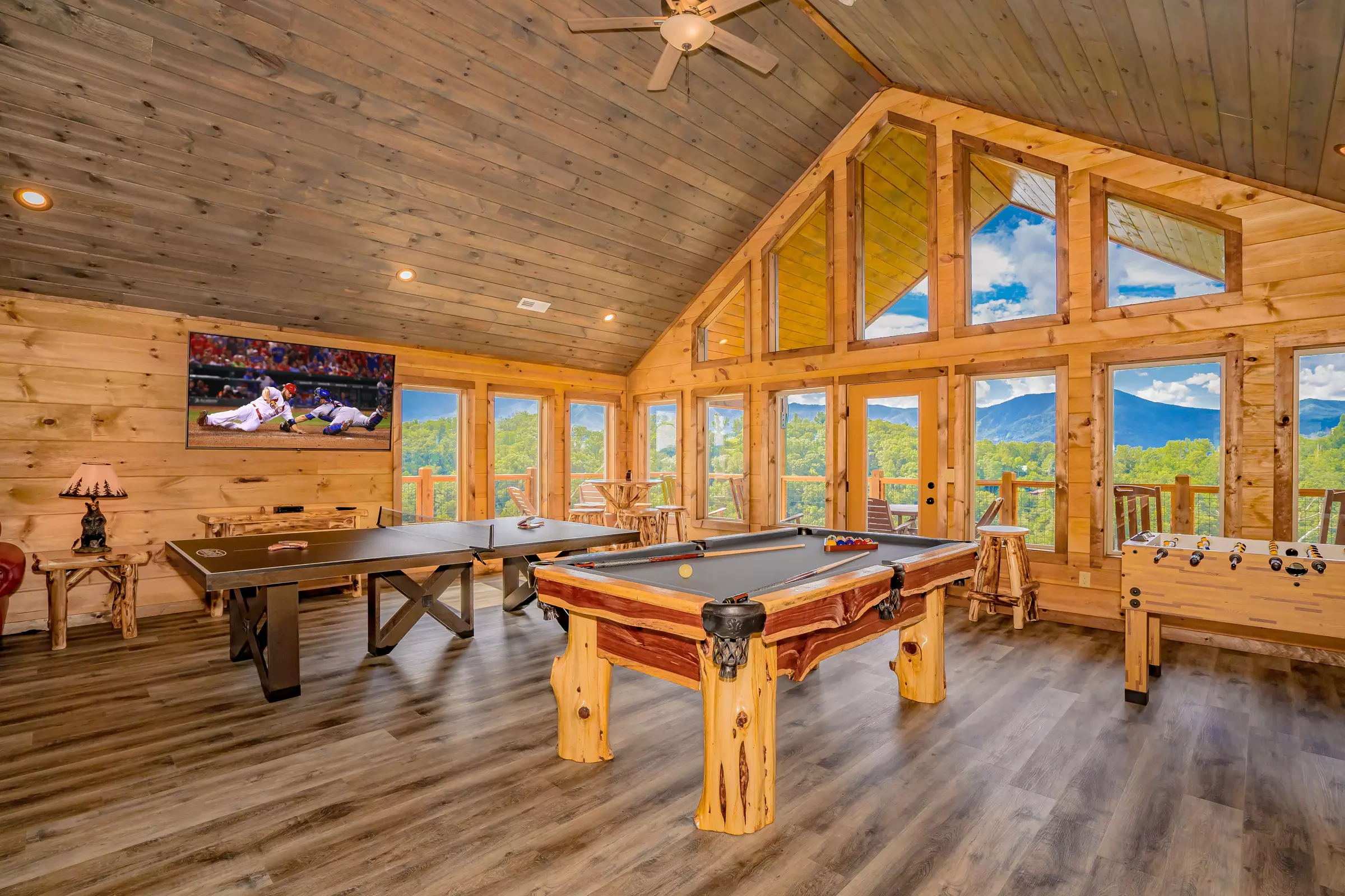A Gatlinburg Heavenly View - 4 Bedroom Gatlinburg Cabin Rental