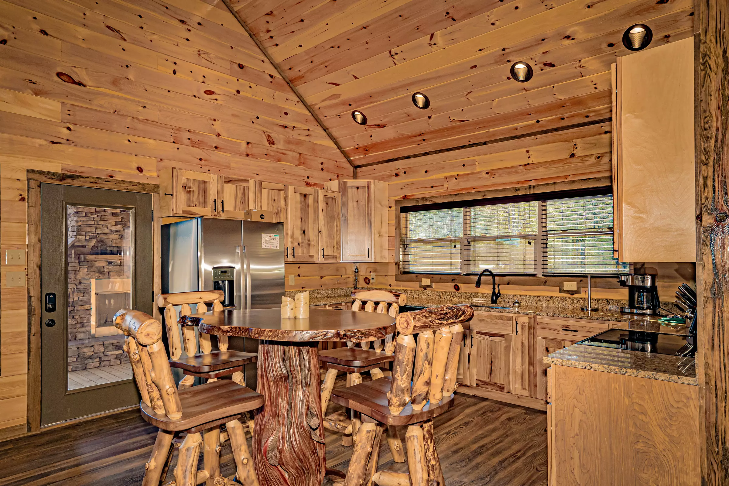A Wild Mountain Splash - 3 Bedroom Sevierville Cabin Rental