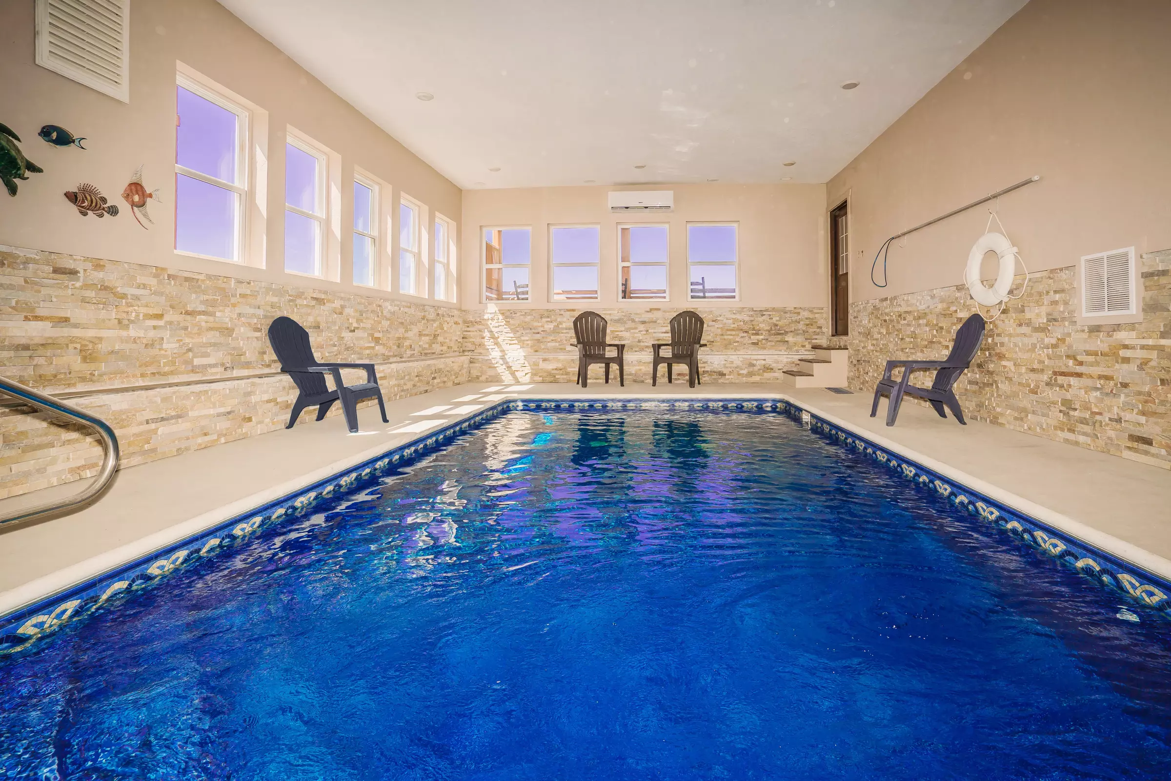 Poolside Cinema Lodge - 6 Bedroom Sevierville Cabin Rental