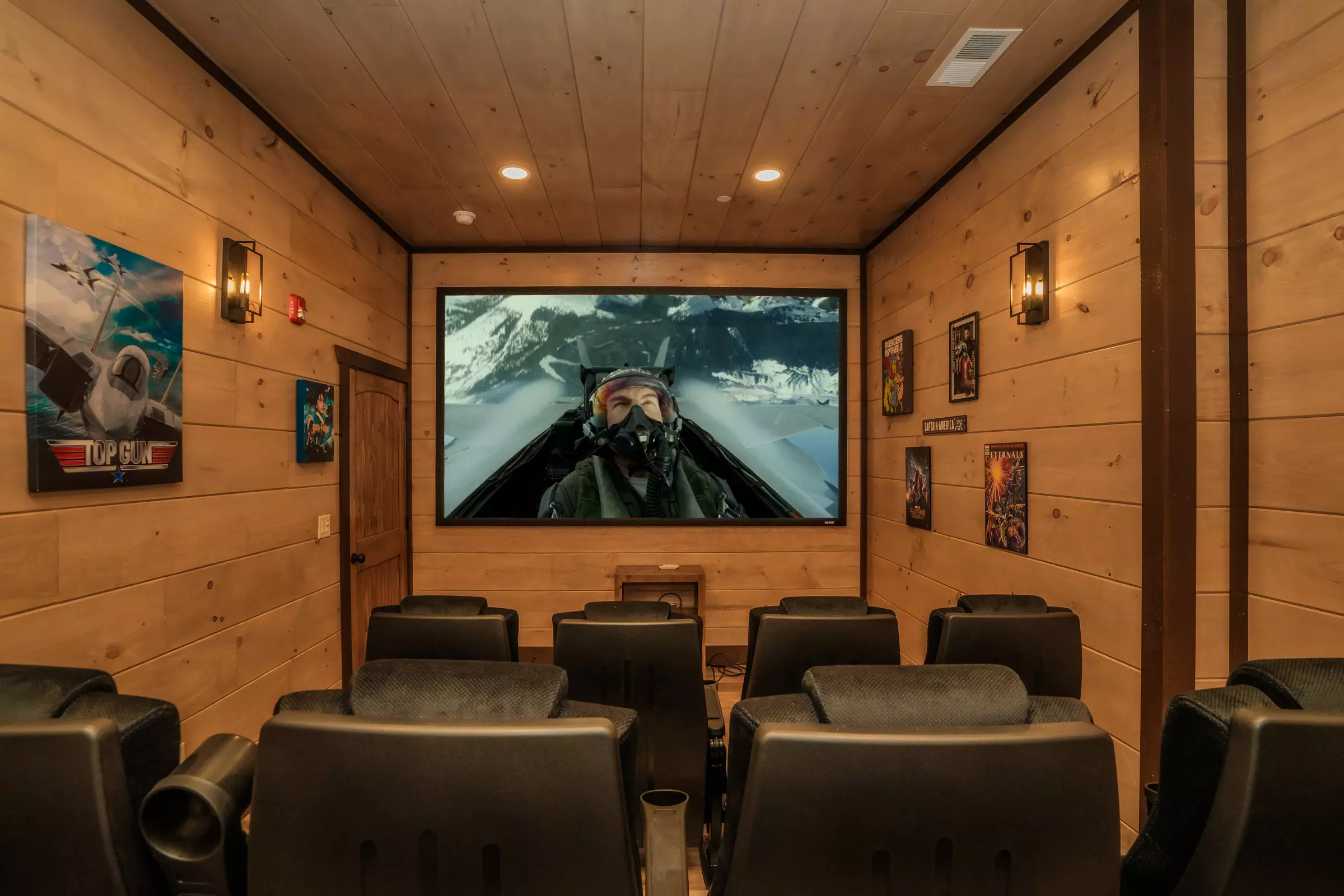 Golden Sunrise Retreat - 8 Bedroom Gatlinburg Cabin Rental