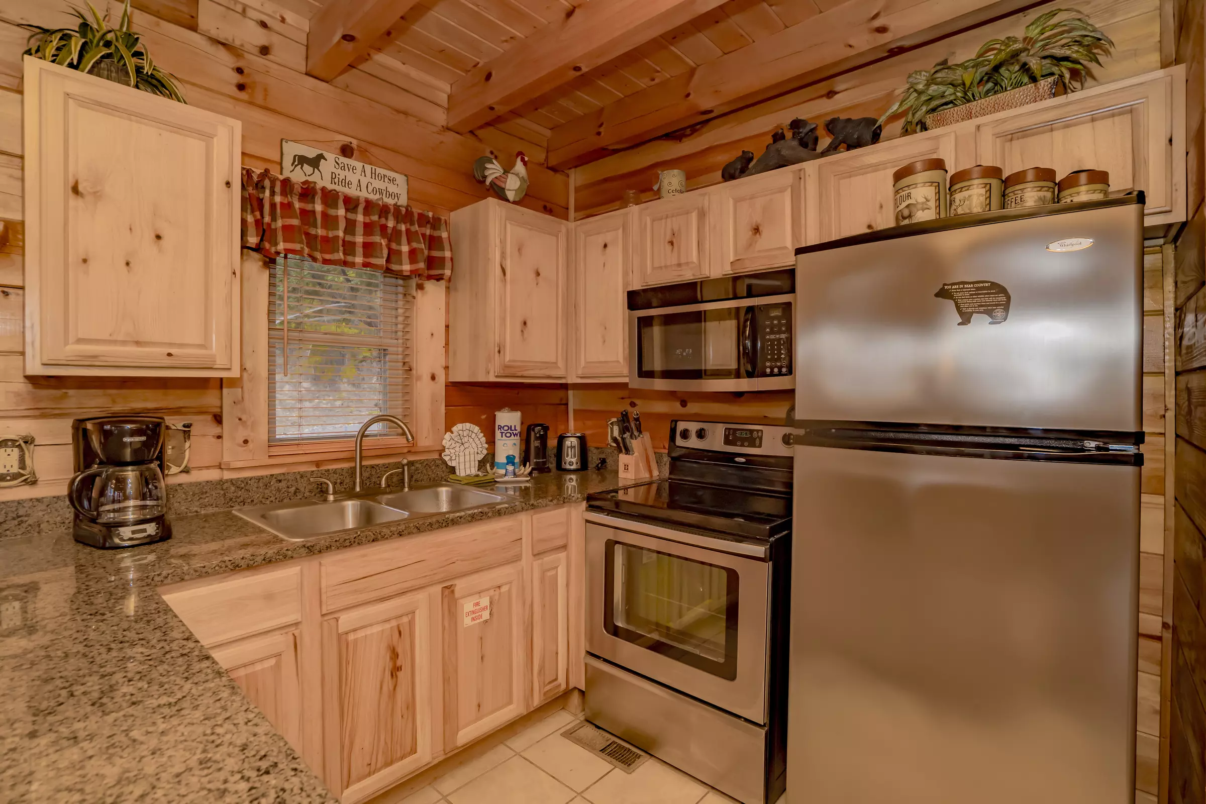 High-Bear-Nation - 1 Bedroom Pigeon Forge Cabin Rental