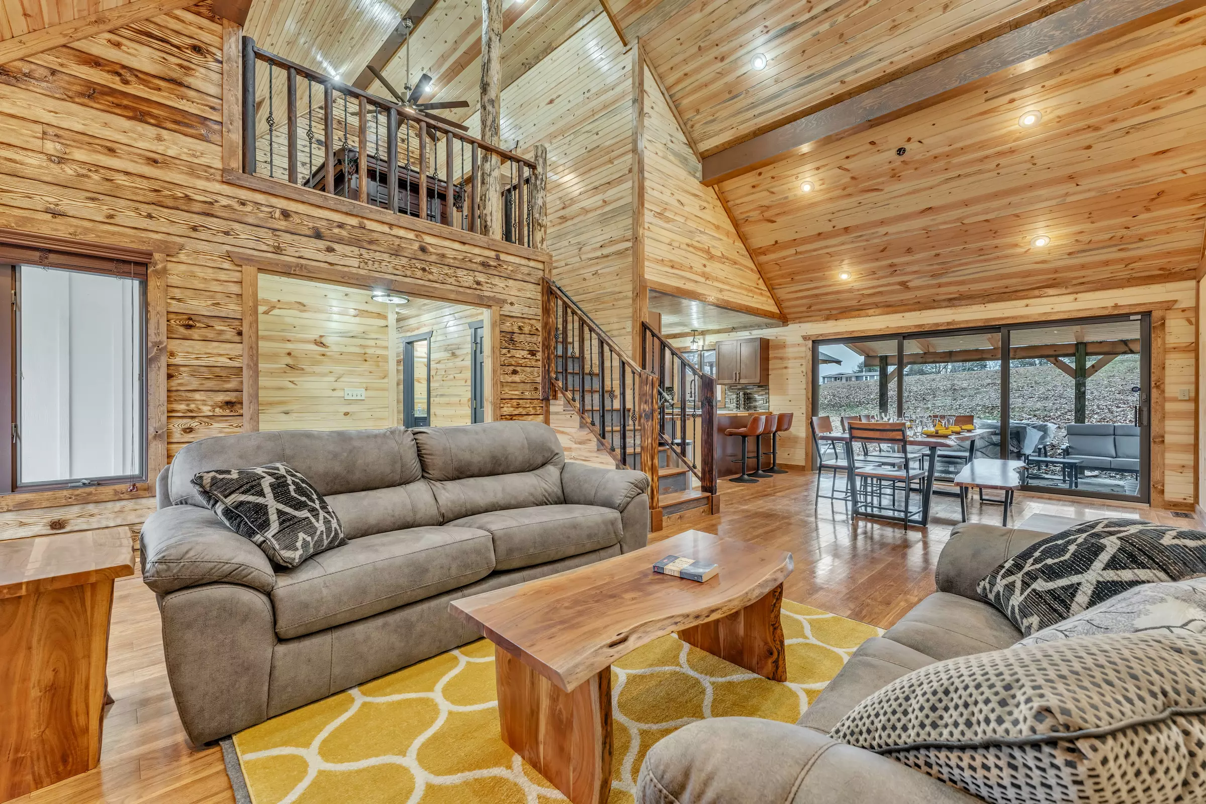 Broad Mountain View - 6 Bedroom Sevierville Cabin Rental